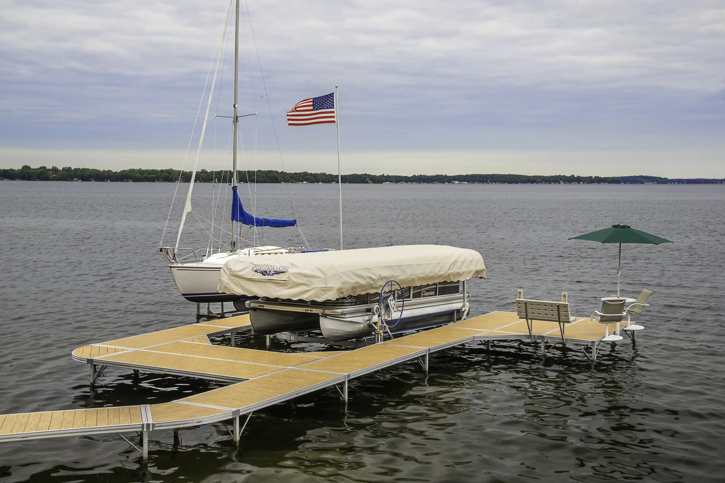 Pontoon Boat Lifts | Best Lifts for Pontoons & Tritoons | ShoreMaster