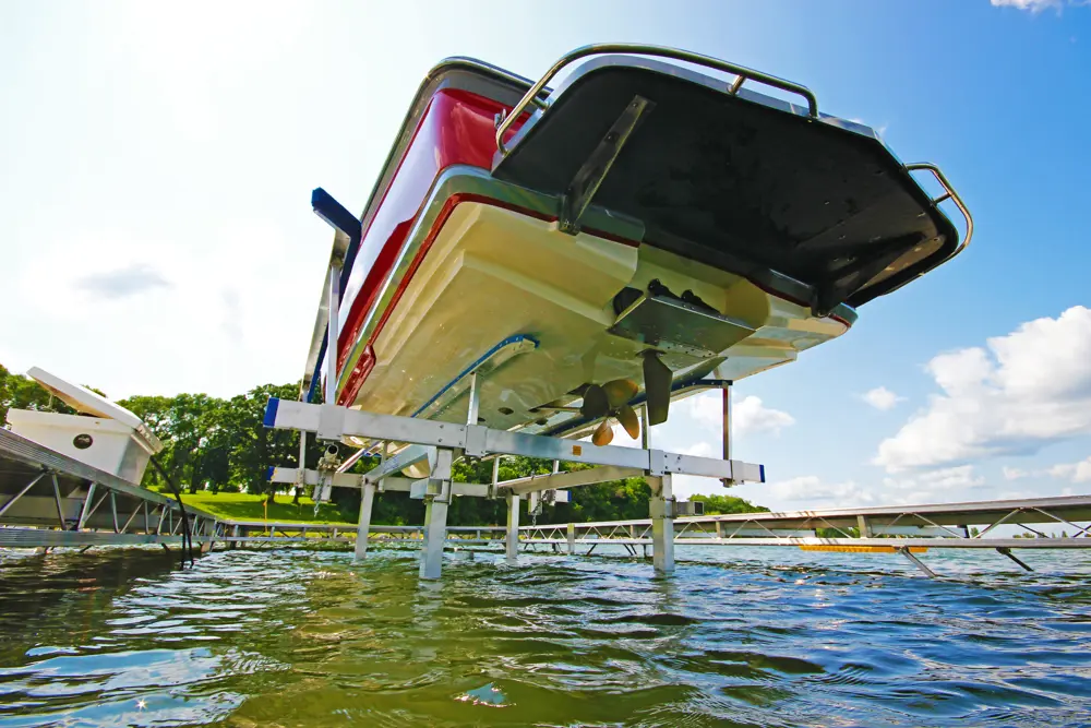 Hydraulic Boat Lifts for Effortless Lifting | ShoreMaster