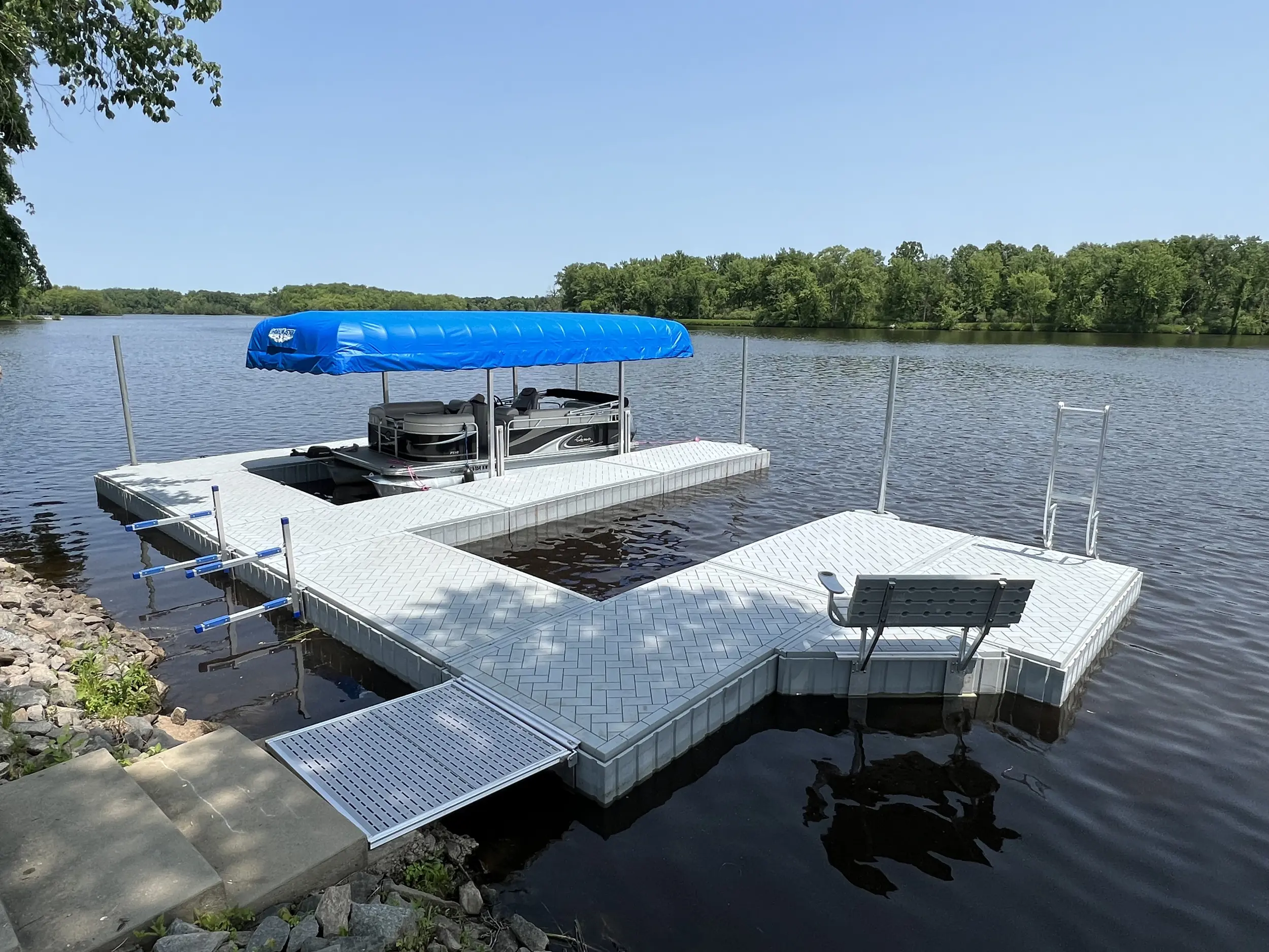 Floating Dock Systems for Fluctuating Water Levels | ShoreMaster
