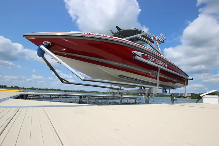 Hydraulic Boat Lifts for Effortless Lifting | ShoreMaster